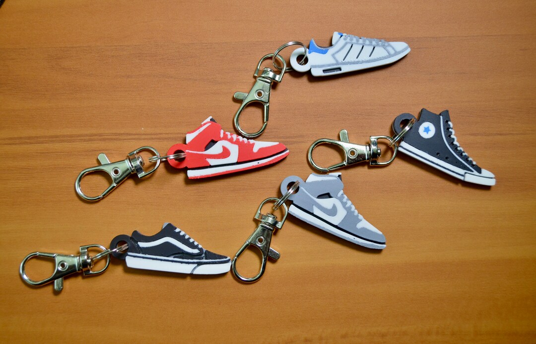Shoes/sneakers Bundle of Keychains/keyrings - Party Favors for Birthday ...