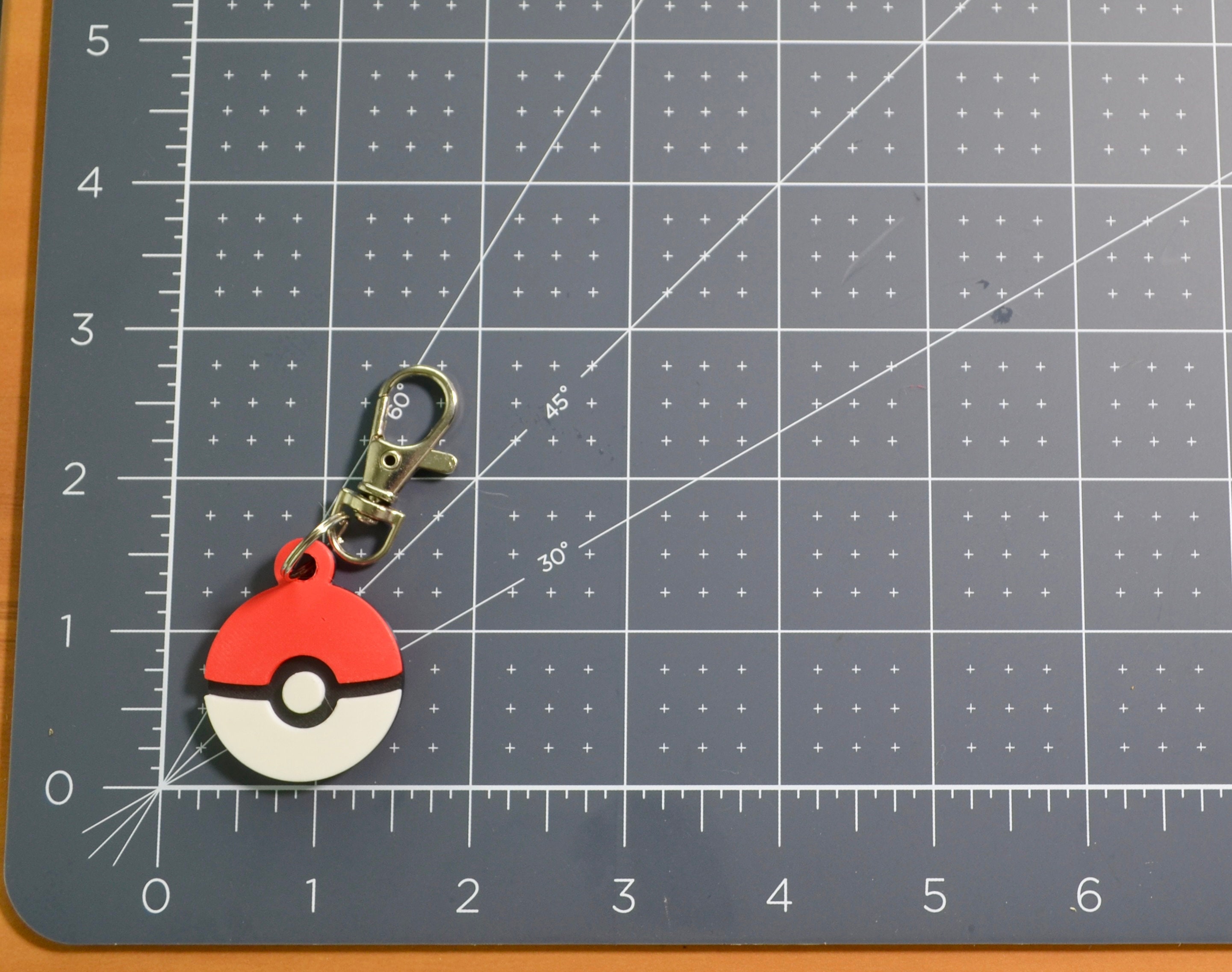 Pokemon Pokeball Keychain/keyring Party Favor for Birthday Clip for Bag ...