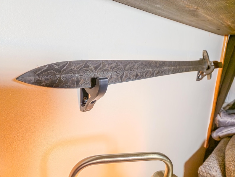 Horizontal Sword Wall Mount: Sturdy Display for Katana, Broadsword ...