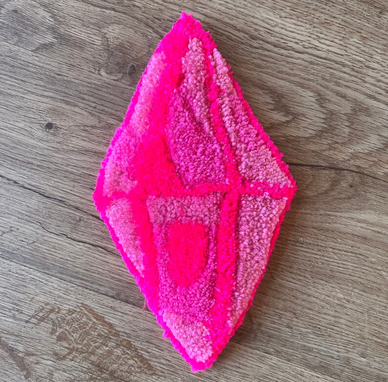 SIMS Plumbob Tufted Wall Hanging - Etsy