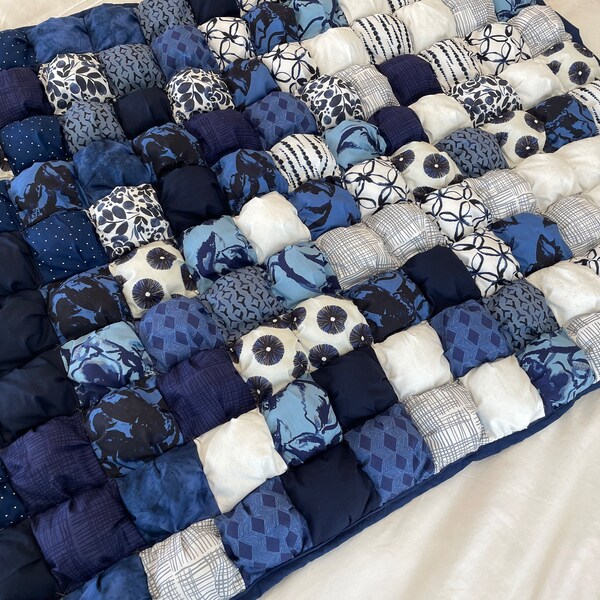 Puff Quilt - Etsy