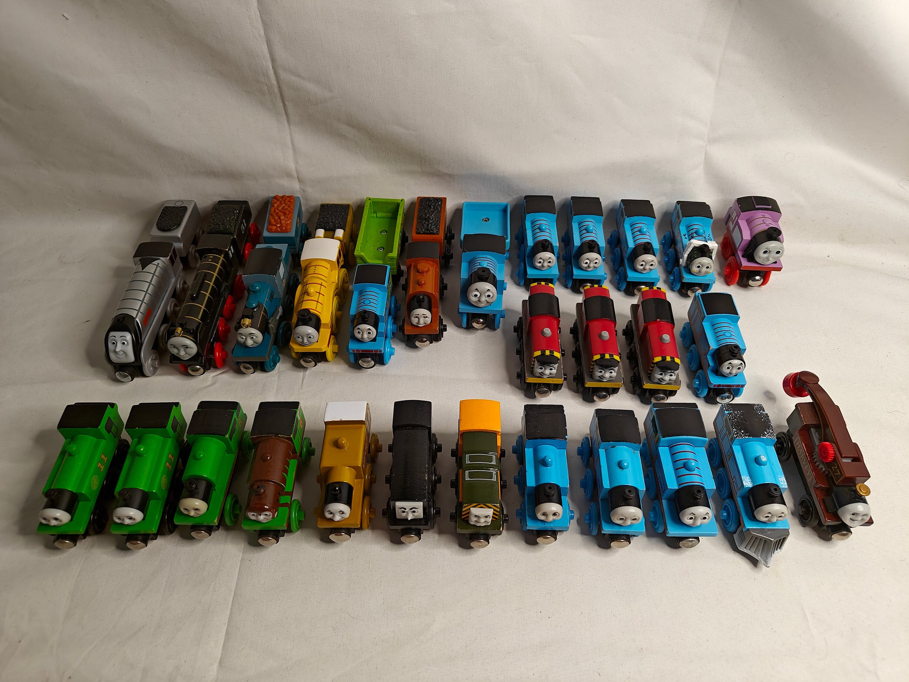 YOU CHOOSE Grade A Thomas & Friends Wooden Railway Train Engine Toys ...