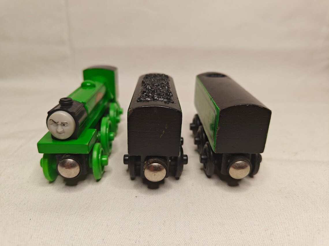FLYING SCOTSMAN Thomas & Friends Wooden Railway Train Engine Toys see ...