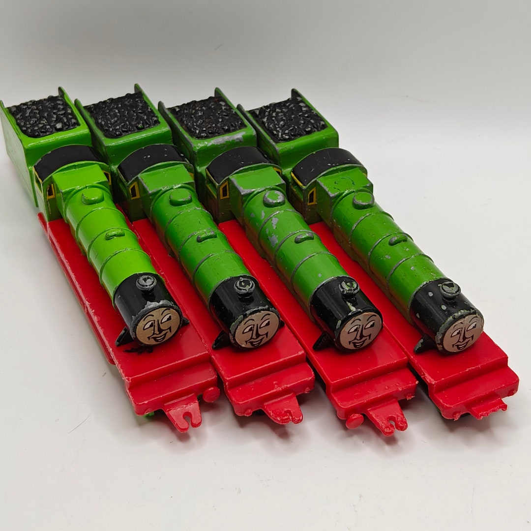 ERTL - HENRY W/ Paper Face - Thomas & Friends Metal Diecast Railway ...