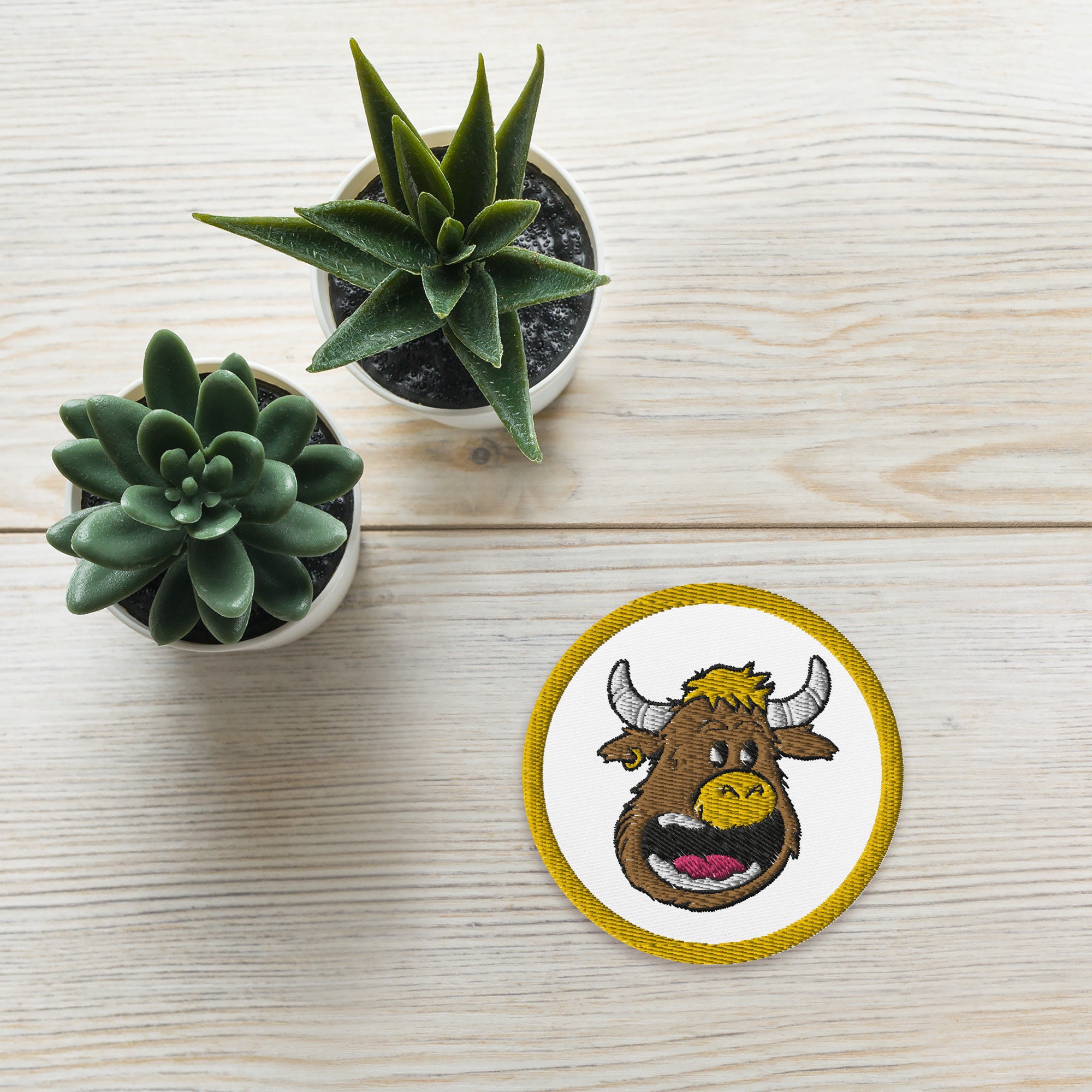 3" Cartoon Highland Cow Embroidered Iron on Patch | Fluffy Cow Sew on ...
