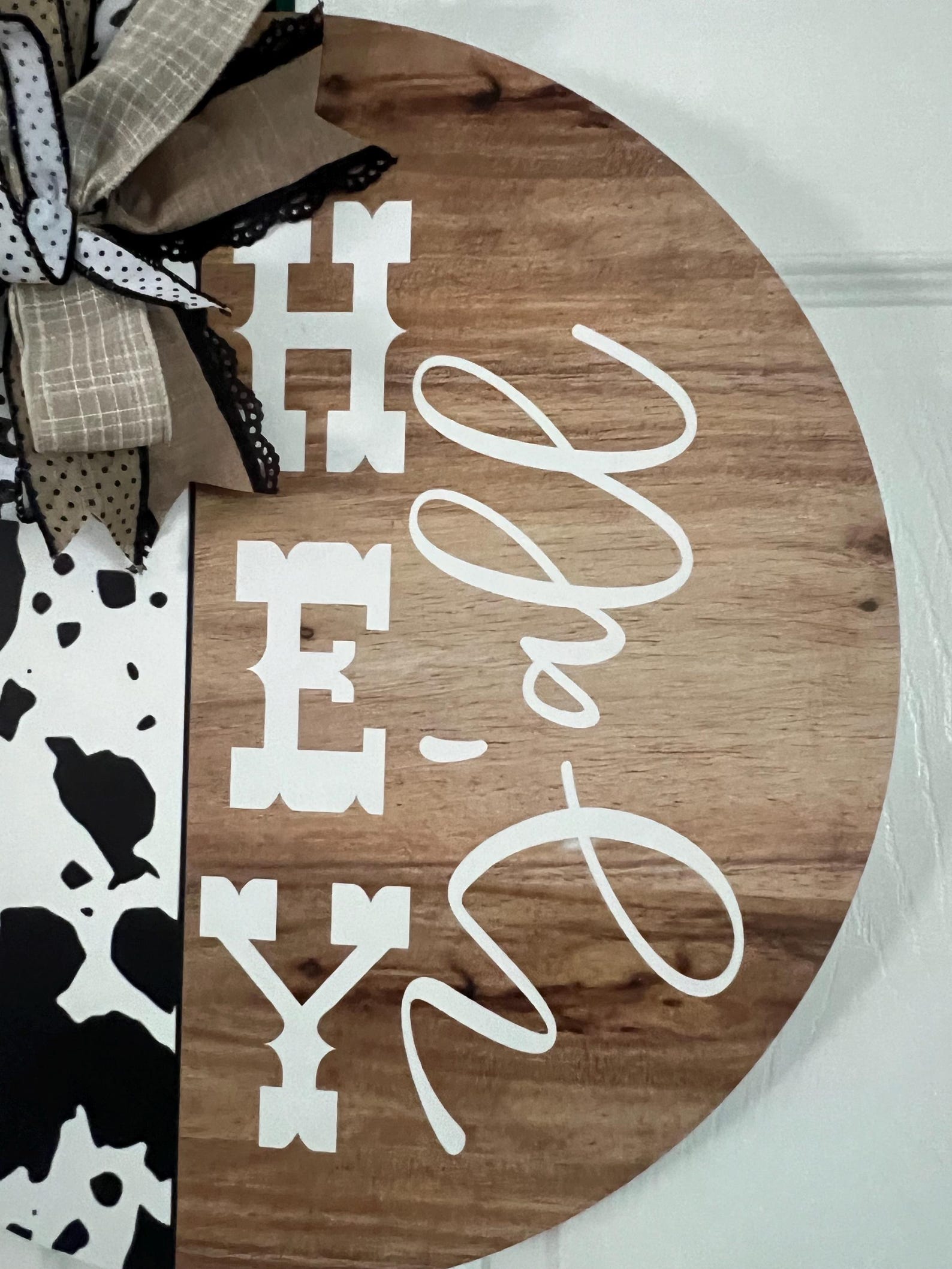 Rustic Cow Print Welcome Wreath - Farmhouse Round Door Sign With "hey Y ...