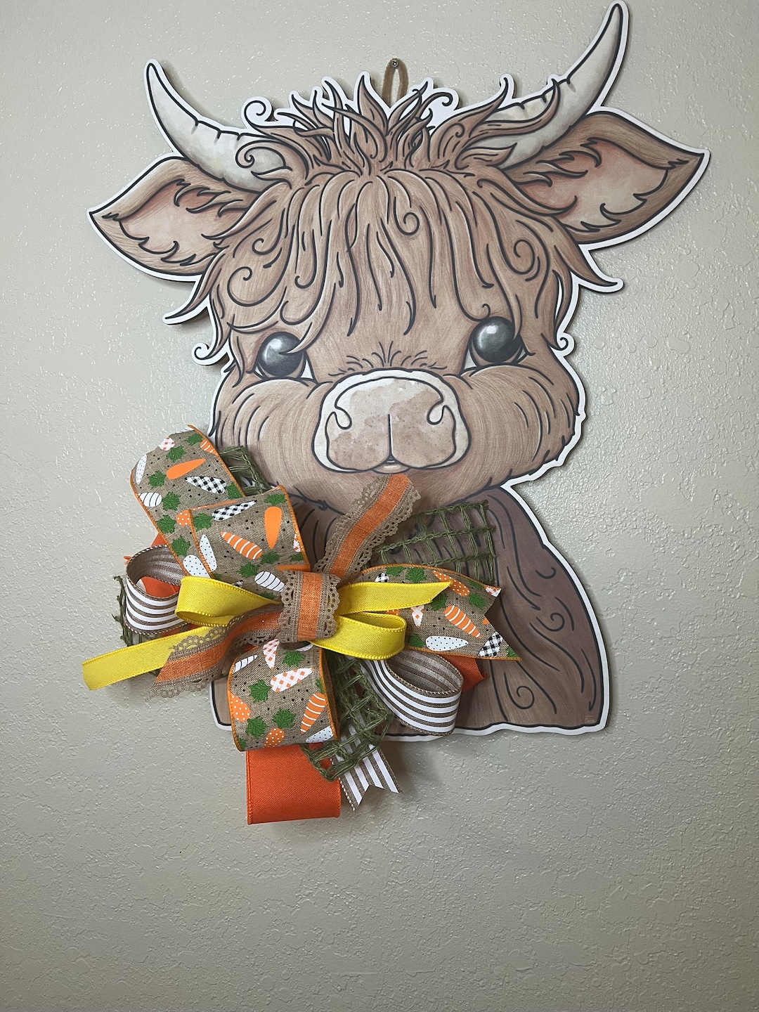 Easter Highland Cow Doorhanger - Etsy