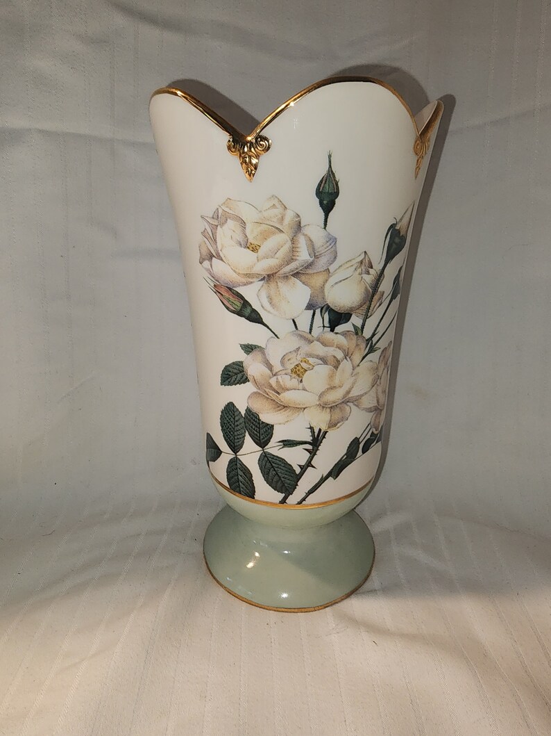 GOEBEL Vase From the Smithsonian Collection - Etsy