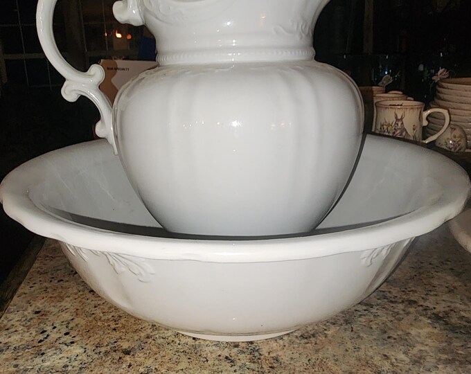 Pitcher and Bowl Set Royal Ironstone China Richard Meakon LTD England ...
