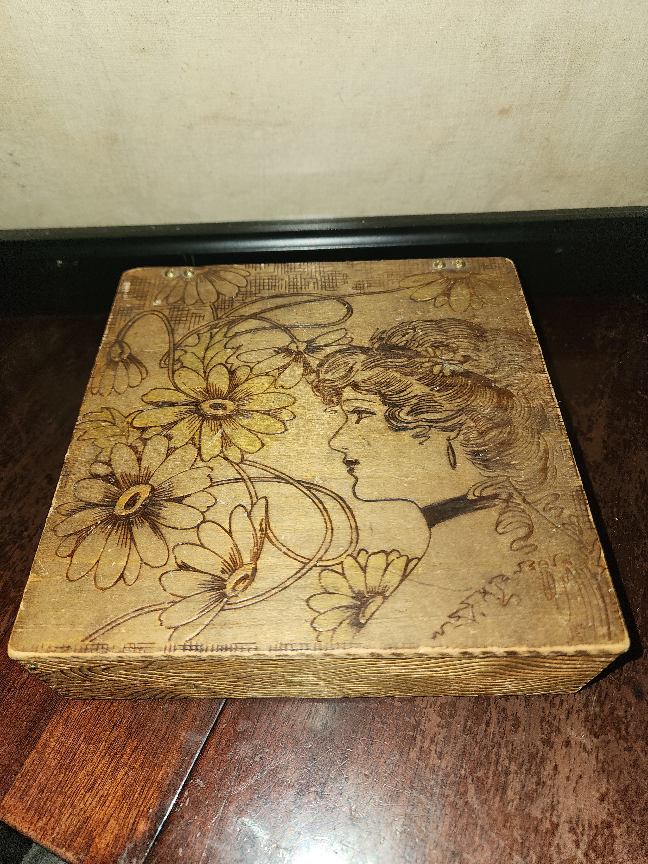 Vintage Pyrography Wood Handkerchief Box W Victorian Woman - Etsy