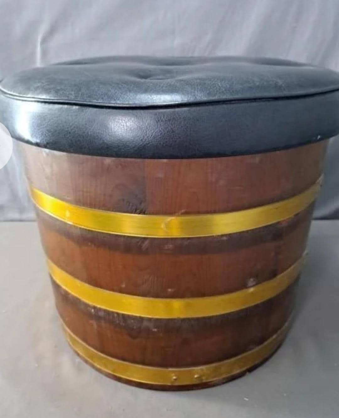 Wine Barrel Ottoman: Footstool With Storage Lid - Whiskey Barrel Chair ...