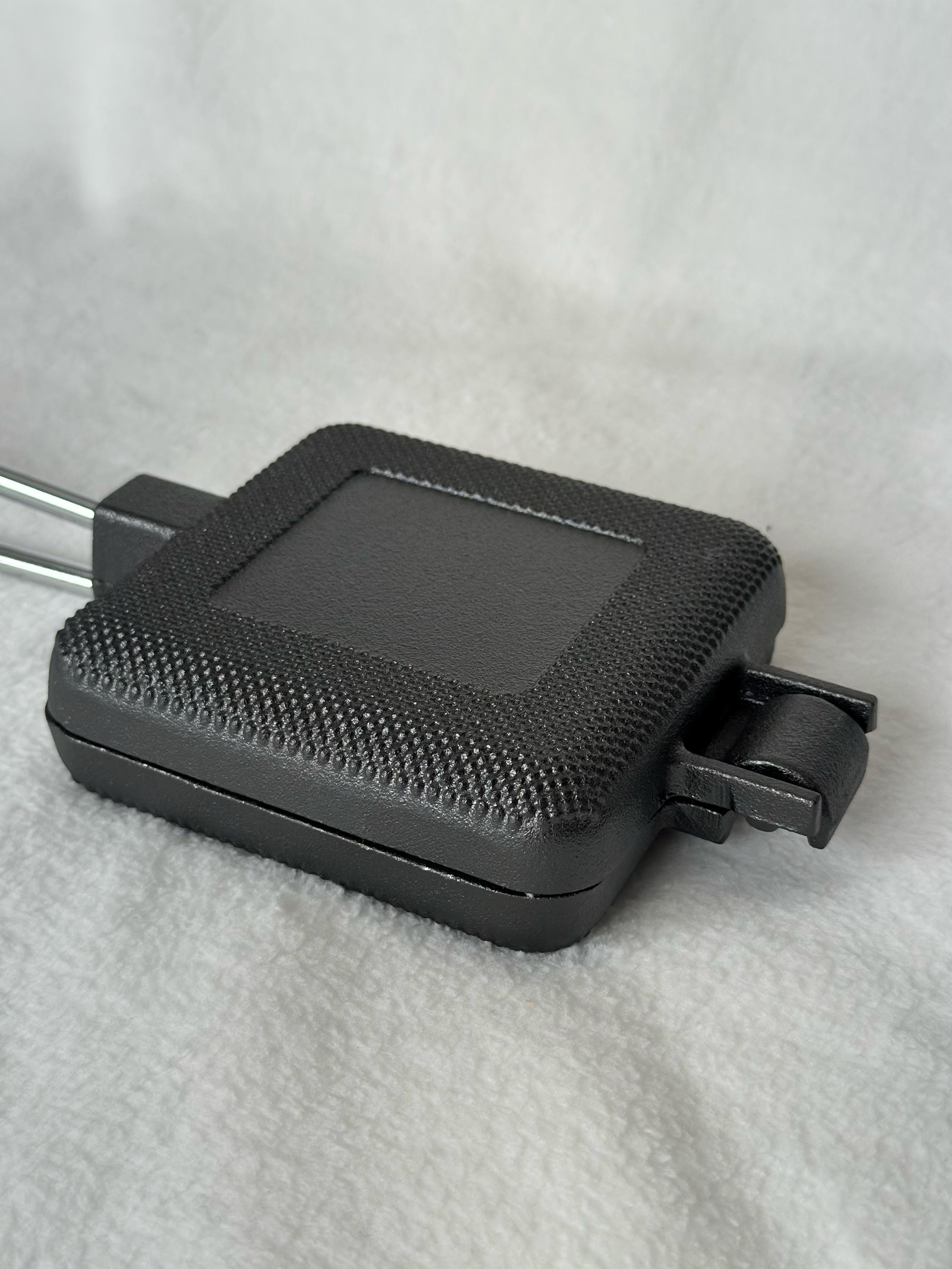 Heavy Duty Cast Iron Pie Iron - Etsy