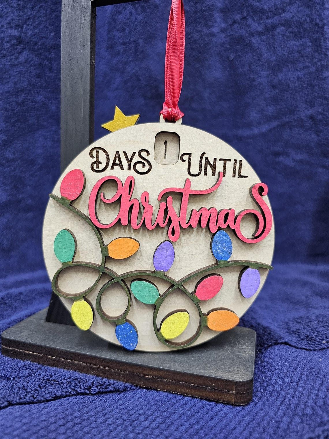 Christmas Countdown Ornament. Christmas Lights. Rotate the Center Wheel ...