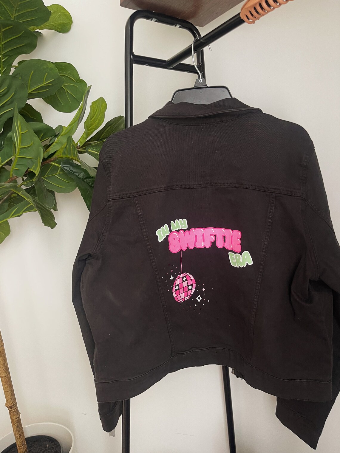 Taylor Swift Hand Painted Denim Jacket - Etsy