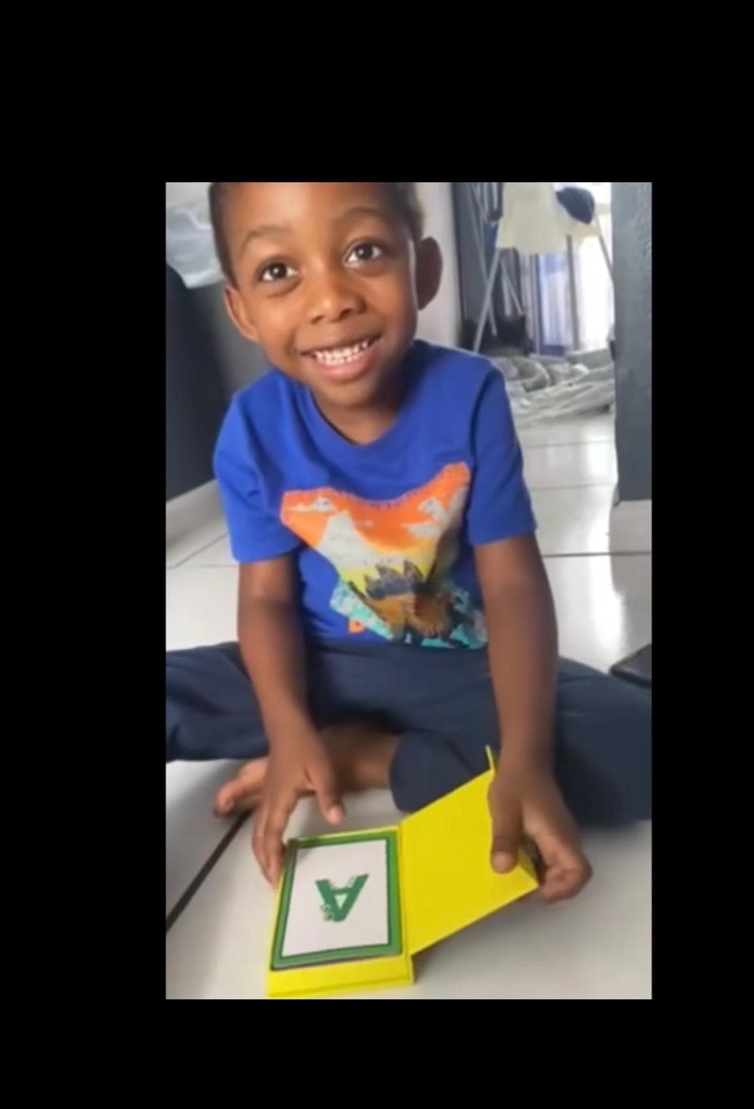 Alphabet Embedded Mnemonic Colorful Flashcards (animals and Items ...