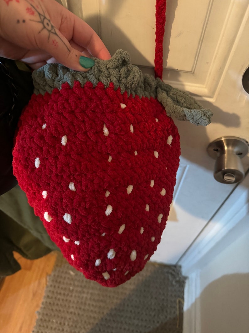 Handmade Crochet Strawberry Bag Yarn clasp Closure - Etsy