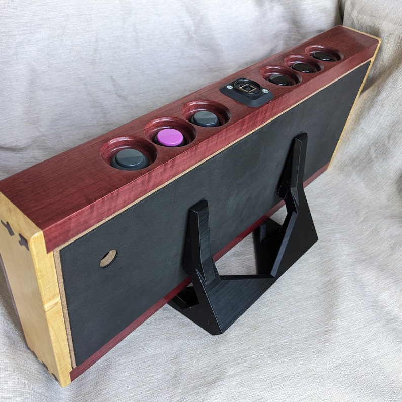 Polygonal Fightstick Stand - Etsy
