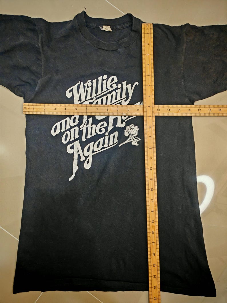 Vintage 80s Willie Nelson and Family on the Road Again T-shirt Small - Etsy