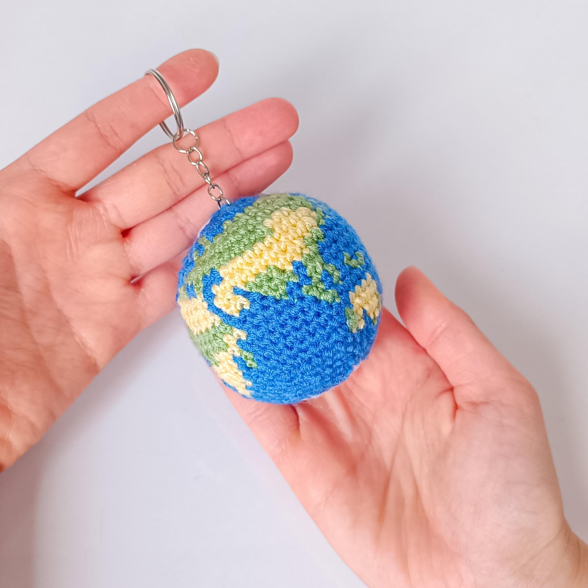 Pdf Pattern : Crochet Earth Keychain | Handmade Amigurumi Globe Bag ...
