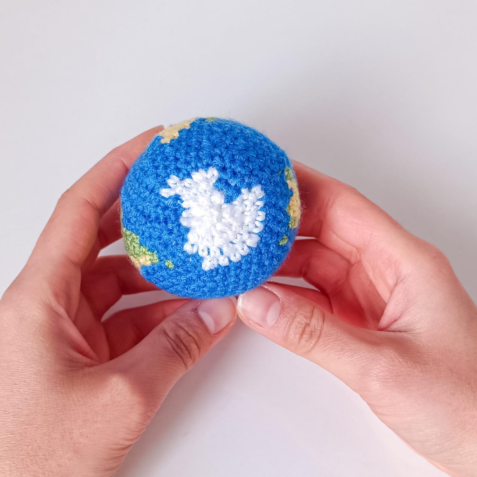 Pdf Pattern : Crochet Earth Keychain | Handmade Amigurumi Globe Bag ...
