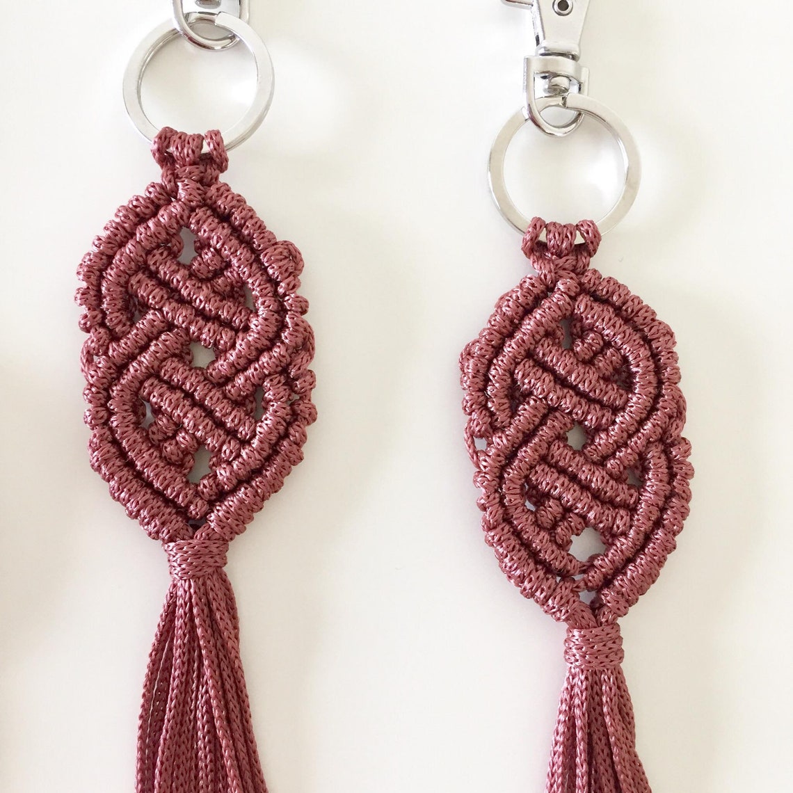Celtic Knot Macrame Keyring - Etsy