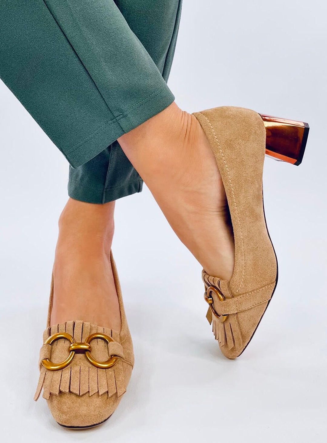 Woman Beige Courts Shoes With Copper Heel, Ladies Court Heeled Pumps ...