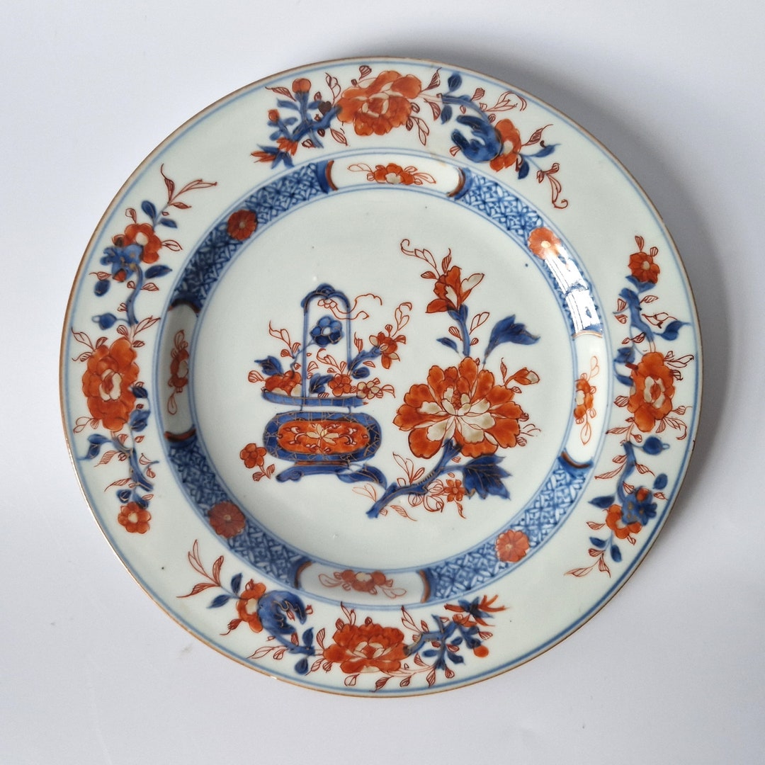 Set of Two Chinese Imari Plates, Chinese Export Porcelain, Flowers ...