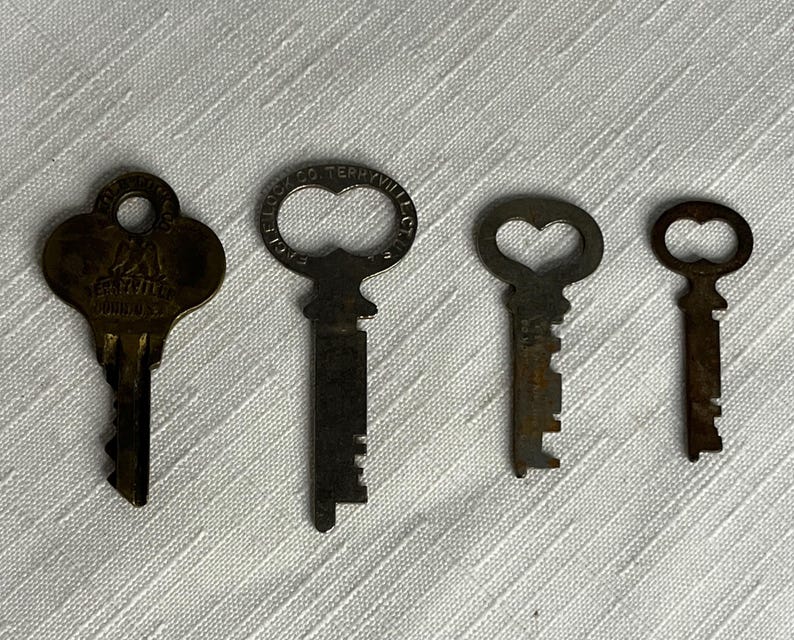 Vintage Eagle Lock Co Keys (4), Padlock Key, Flat Key, Heart Cutout ...