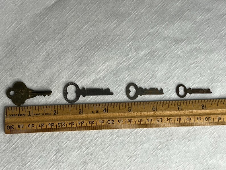 Vintage Eagle Lock Co Keys (4), Padlock Key, Flat Key, Heart Cutout ...