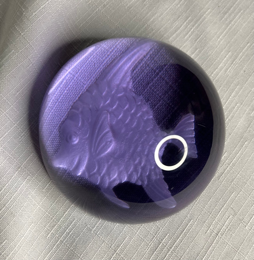Oleg Cassini Crystal Fish Dome Paperweight, Carved, Lavender, Pink ...