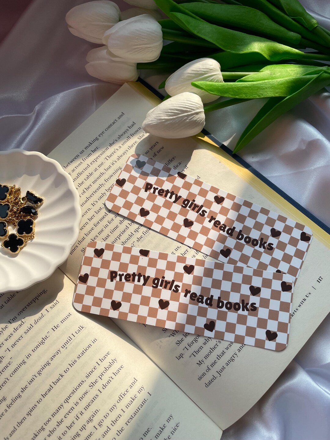 Pretty Girls Read Books - Aesthetic Bookmark | Cute Bookmark | Gift for ...