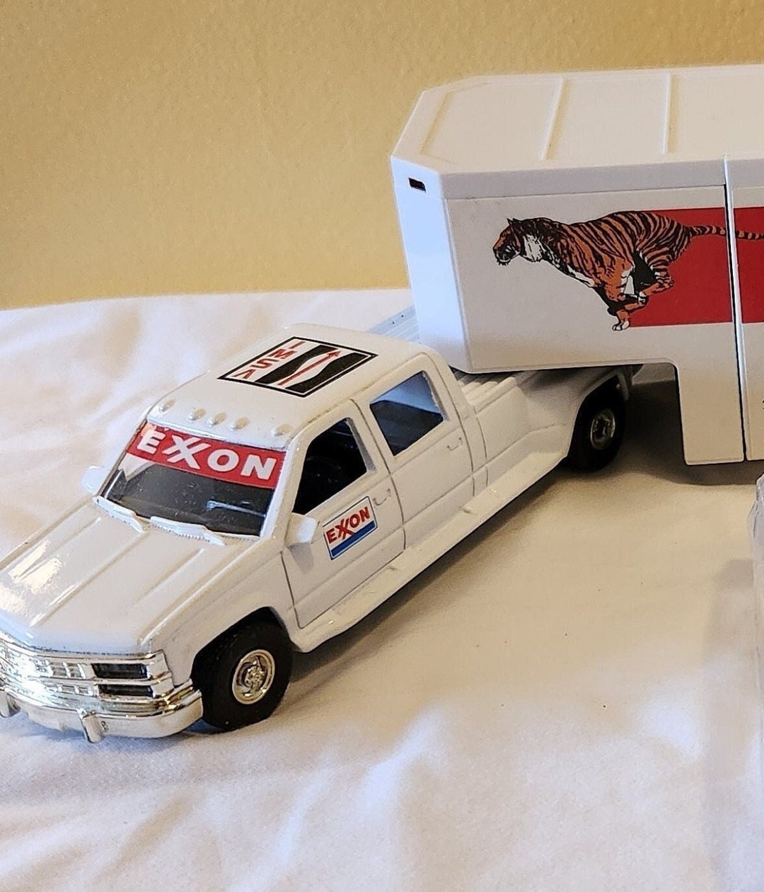 1996 Exxon Race Team Support Vehicle Set - Etsy