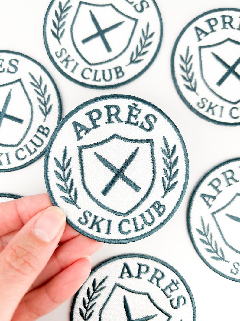Après Ski Club Patch – Embroidered Iron-on or Sew-on Ski Badge for Hats ...