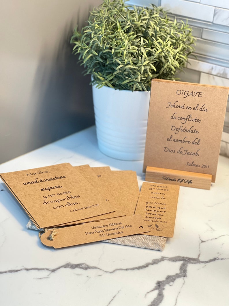 52 Bible Verses in Spanish/versiculos Bíblicos Para Cada Semana Del Año ...