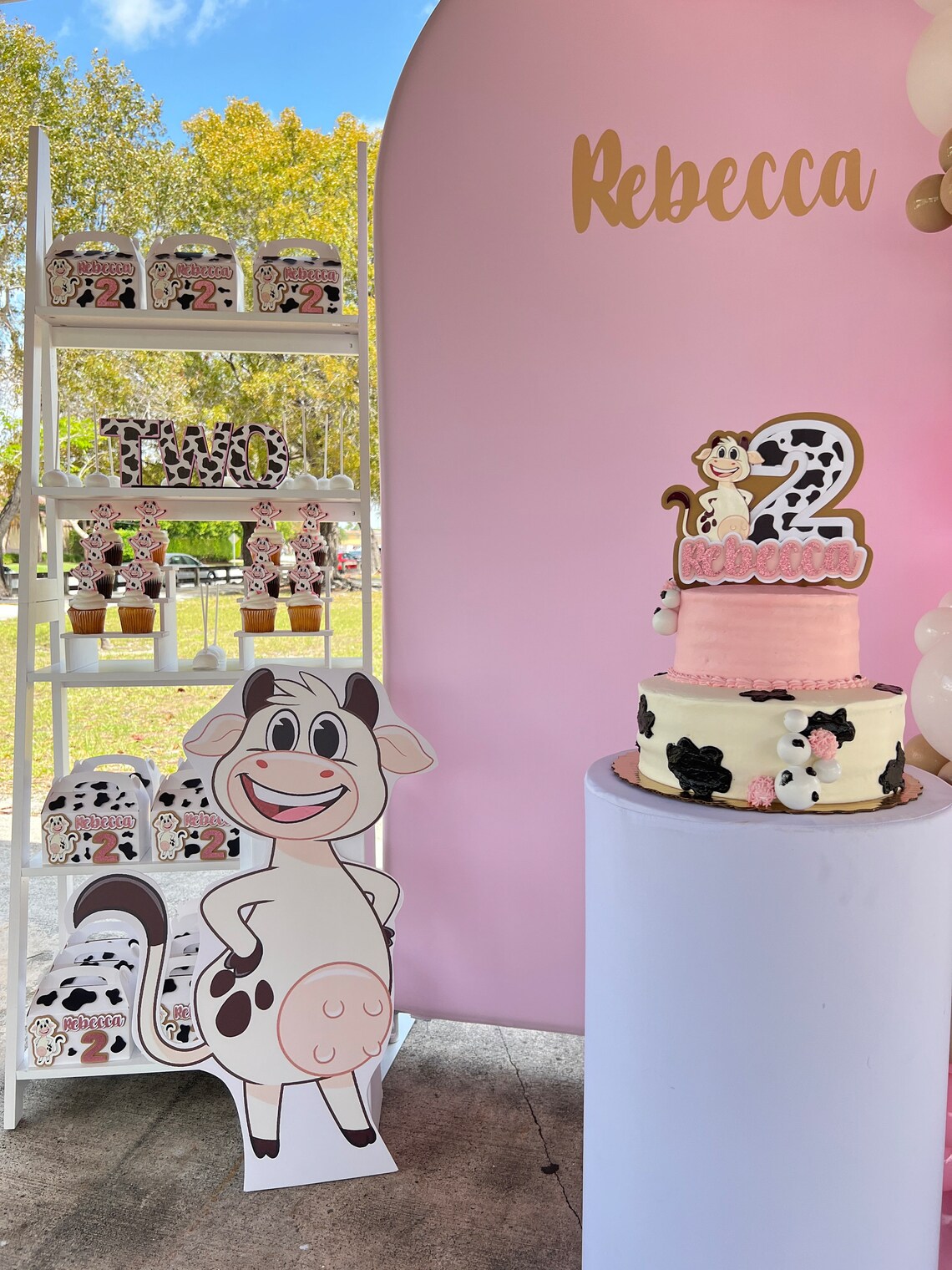 La Vaca Lola Cake Topper - Etsy