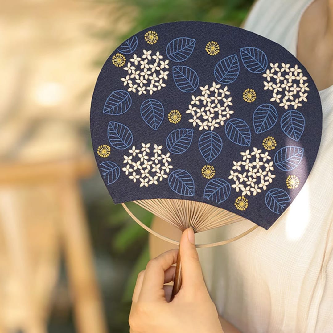 Flower Fan Full Embroidery Kit. Insect DIY Beginner Hoop Art Craft ...