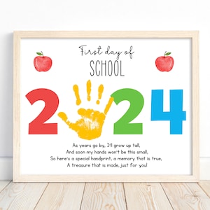 First Day of School Handprint Art, Kindergarten Preschool Handprint ...