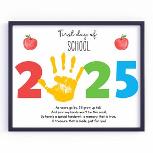 First Day of School Handprint Art, Kindergarten Preschool Handprint ...