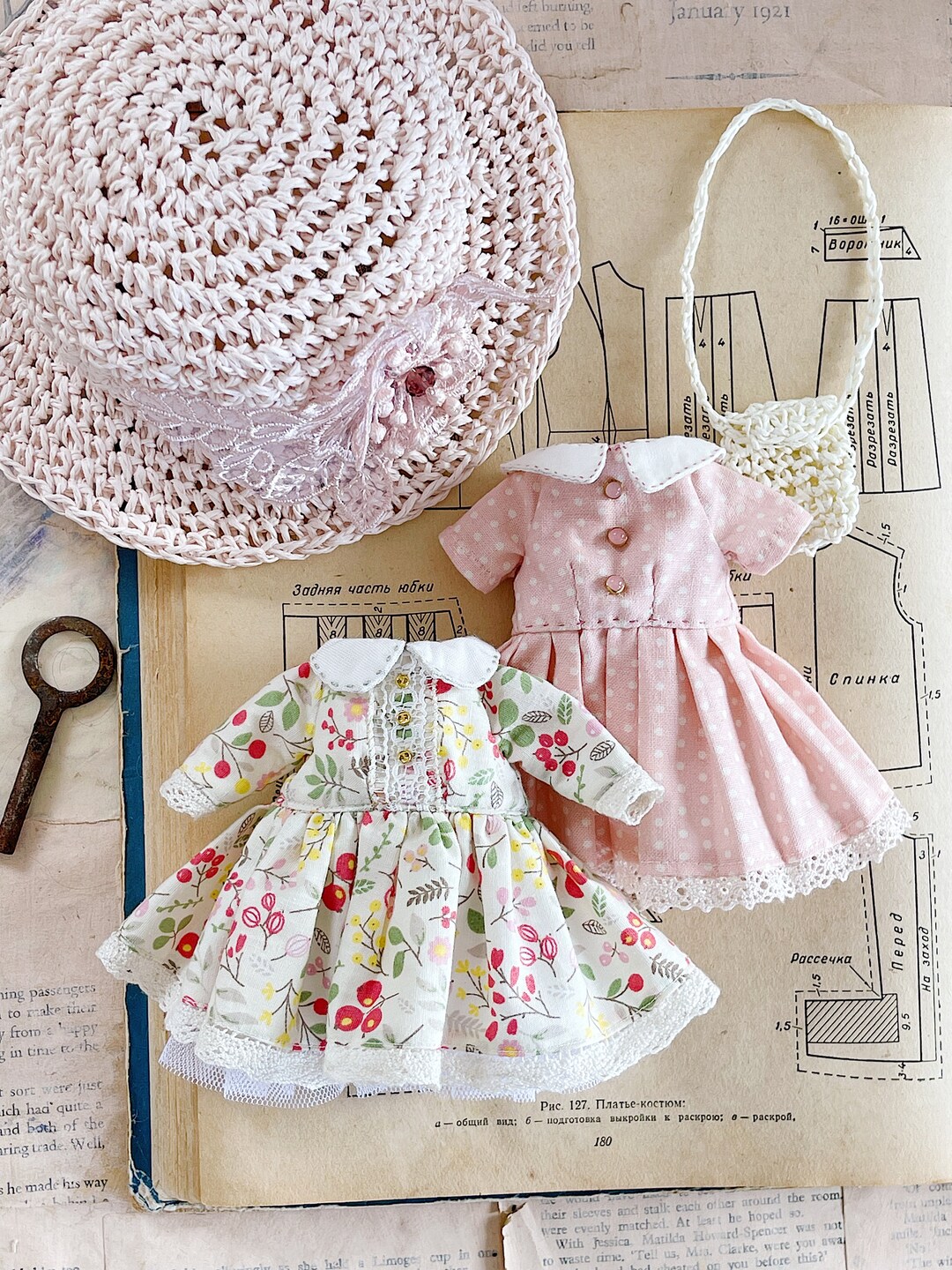 Handmade Blythe Doll Dress and Hat Set Unique Summer Style , Doll ...