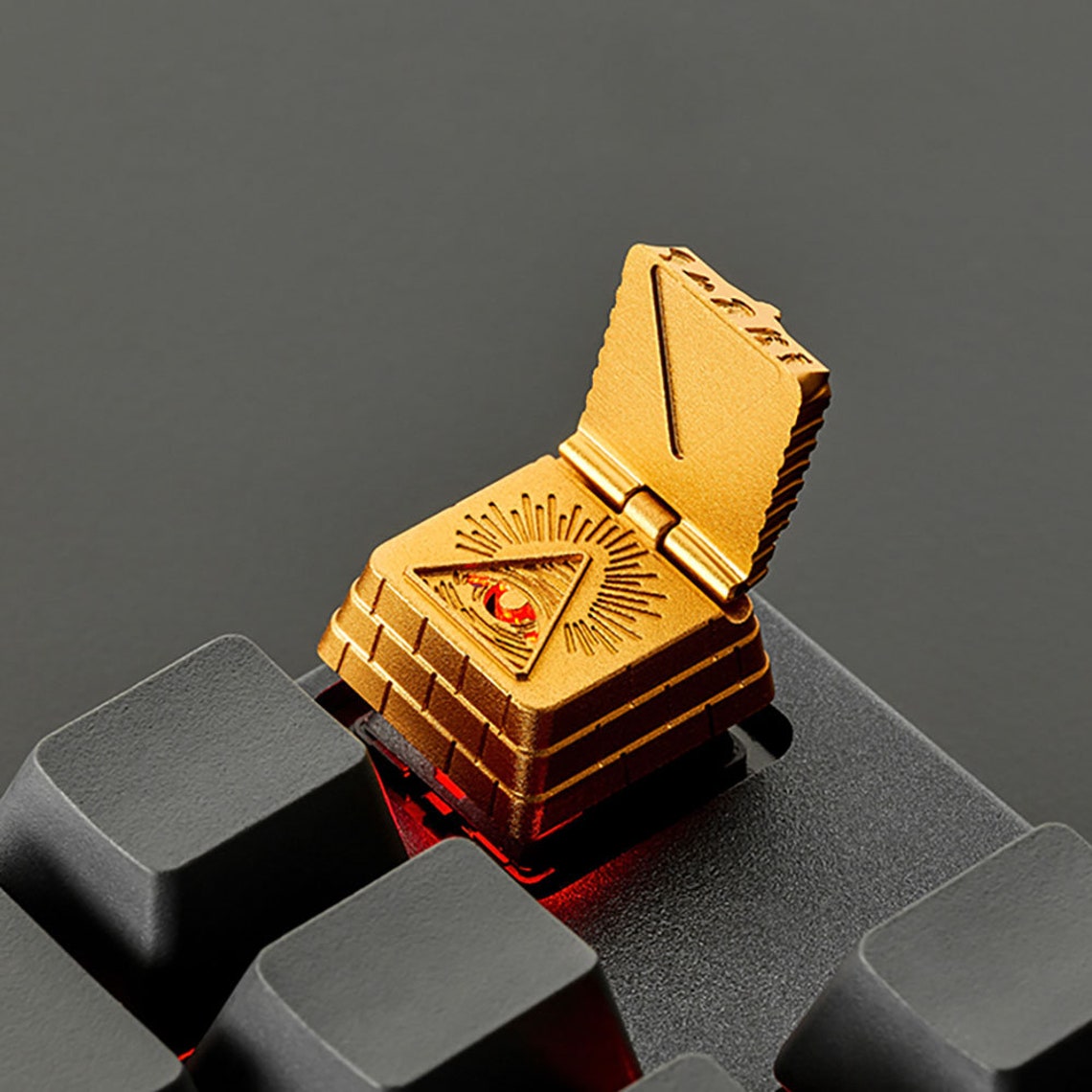 Ancient Egyptian Pharaoh Golden the Eye of Horus Pyramid Metal Custom ...