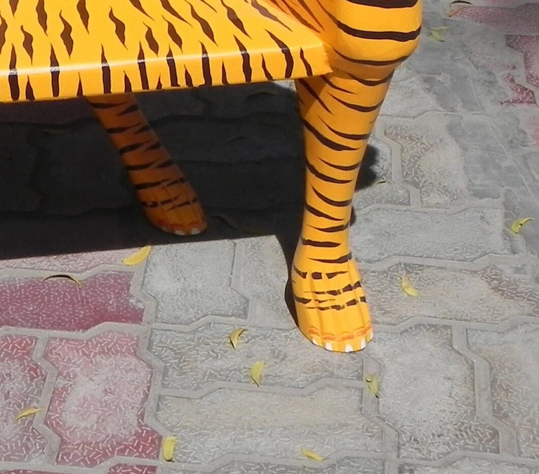 Tiger Accent Chair Lazy Boy Recliner Papasan Chair Eames Pool Lounge ...