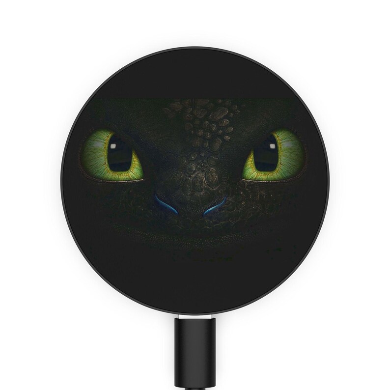 Toothless From HTTYD Magnetic Induction Charger, Fantasy Tech Gift ...