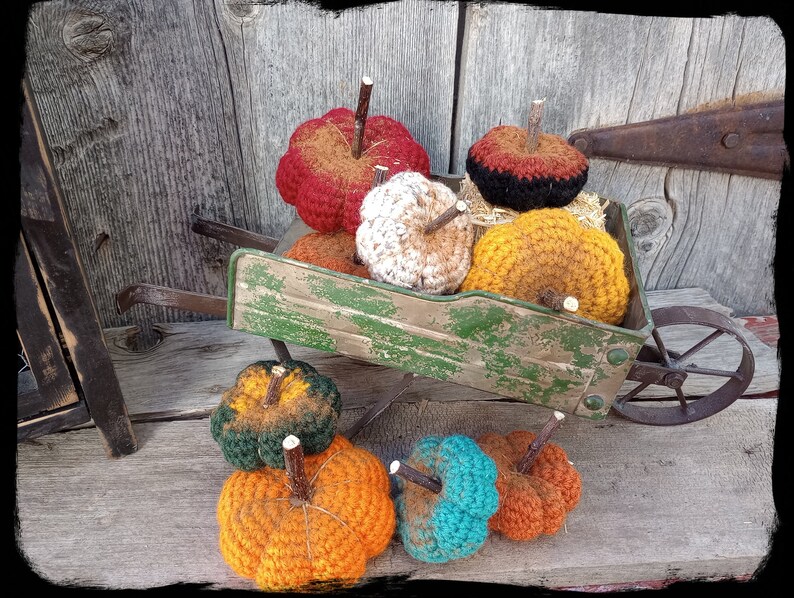 Mini Pumpkins and Gourds Crochet Pattern Primitive Pumpkins - Etsy
