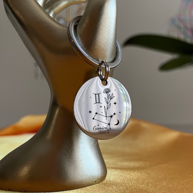 Gemini Zodiac Sign & Birth Flower Handmade Keychain Custom - Etsy