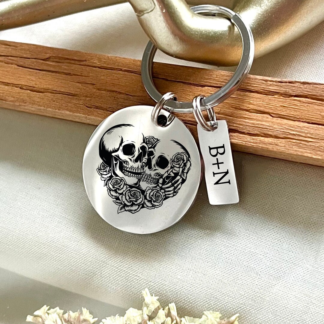 Custom Skulls Roses Heart Stainless Steel Keychain - Spooky Romance - Etsy