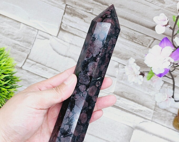 Garnet Tower / Garnet / 7" / Chakra / Rocks and Minerals - Etsy
