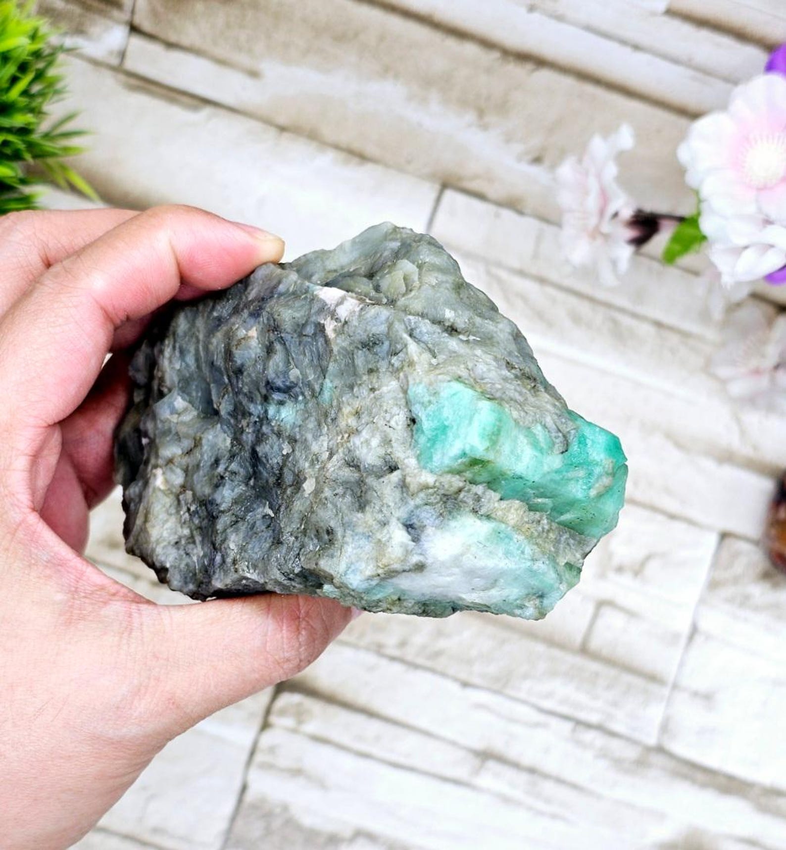 Natural Raw Emerald Specimen / Emerald / Chakra / Rocks and Minerals - Etsy