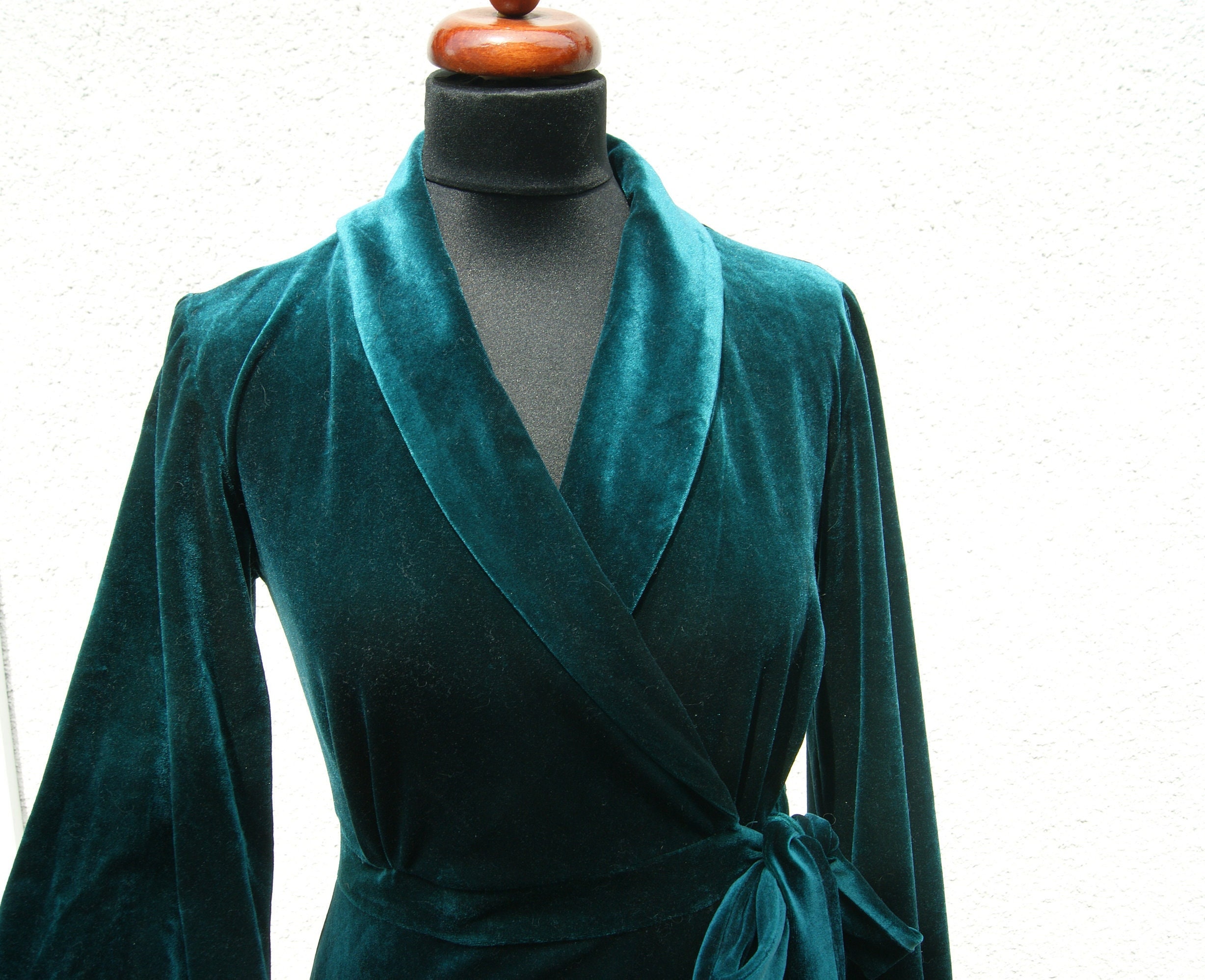 1940s Inspired Velvet Velor Robe Indulge in the Glamor of the Old ...