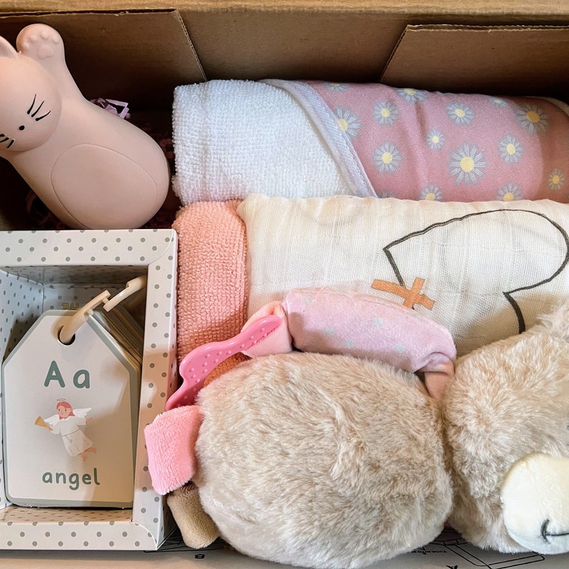 Christian Baby Gift - 60+ Gift Ideas for 2024