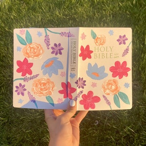 Custom Hand Painted Bible - Etsy